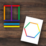 Jeu sur les notions spatiales avec les bâtonnets des couleurs