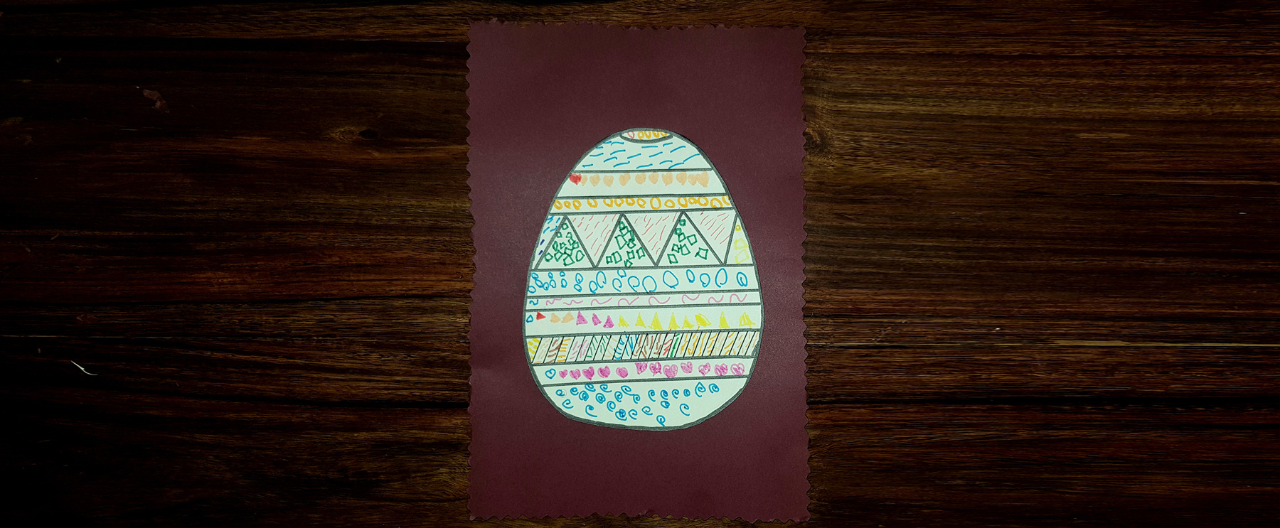 Graphisme : œuf de Pâques - Esquisses d'Adélaïde