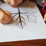 Atelier graphisme sur feuille d'automne - Esquisses d'Adélaïde