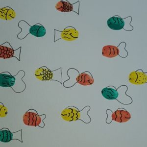 Peinture au doigt : le banc de poissons - Esquisses d'Adélaïde