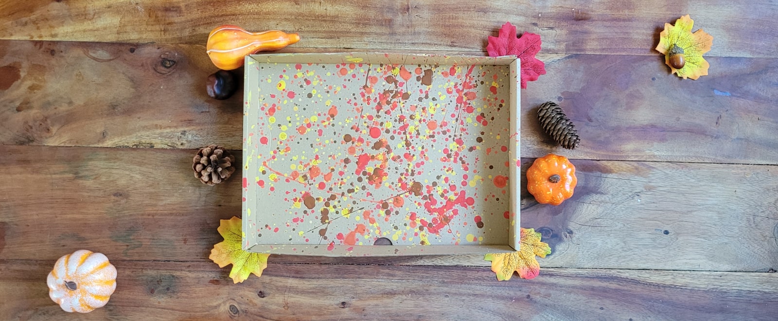 Les couleurs d'automne : Plateau de dinette à la manière de Pollock